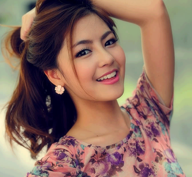 Filipinas Beauty: Pretty Filipina Campus Coed